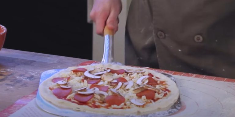 The 10 Best Metal Pizza Peels of 2026 (Reviews)